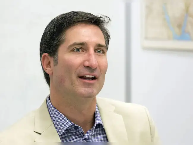 $96 million payday for Starbucks CEO Brian Niccol; beats packages of ...